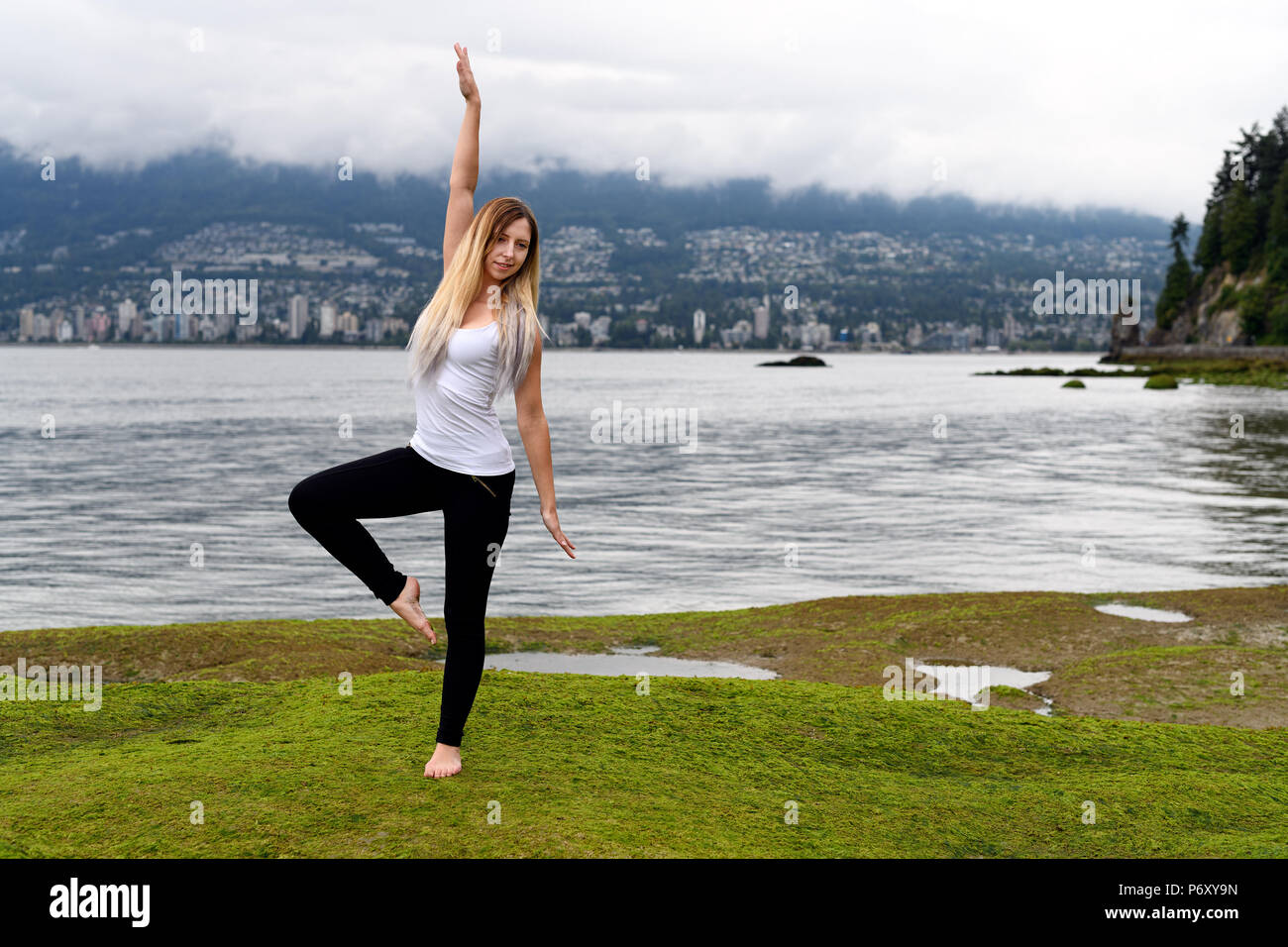 Acrobatic exercises hi-res stock photography and images - Alamy