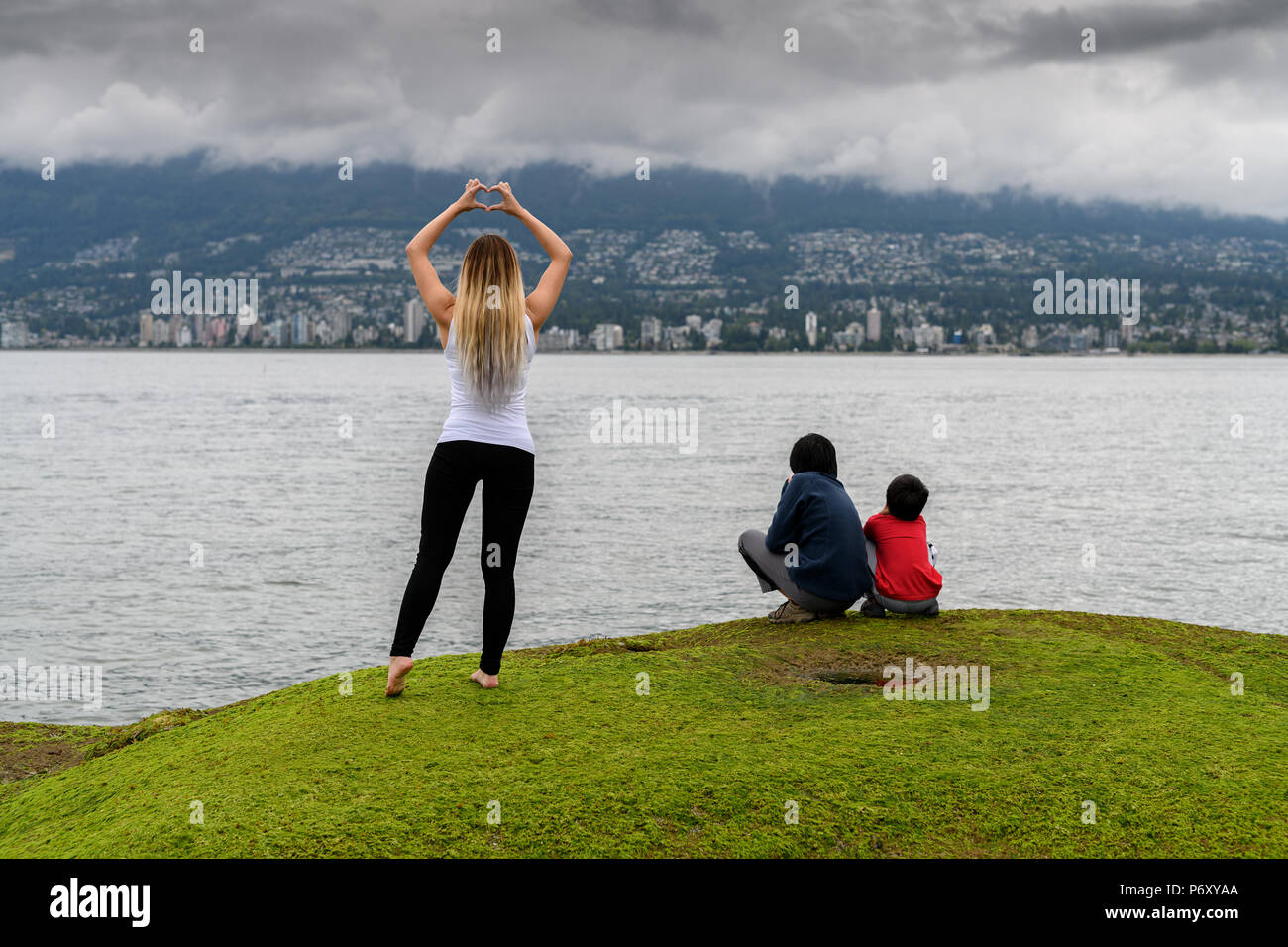 Poor adult hi-res stock photography and images - Alamy