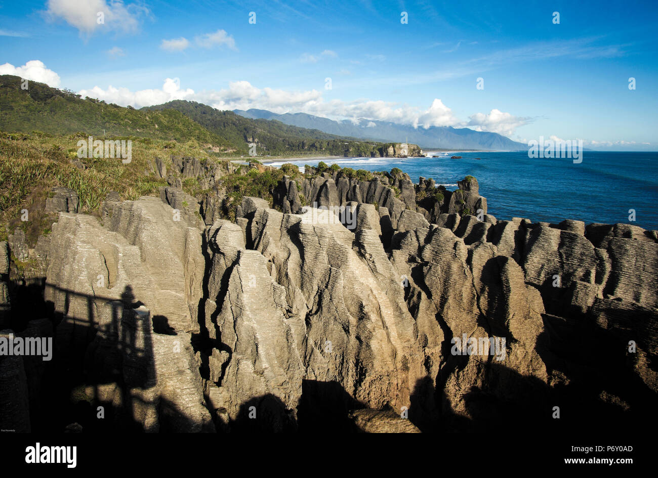 Layered limestone new zealand hi-res stock photography and images - Alamy