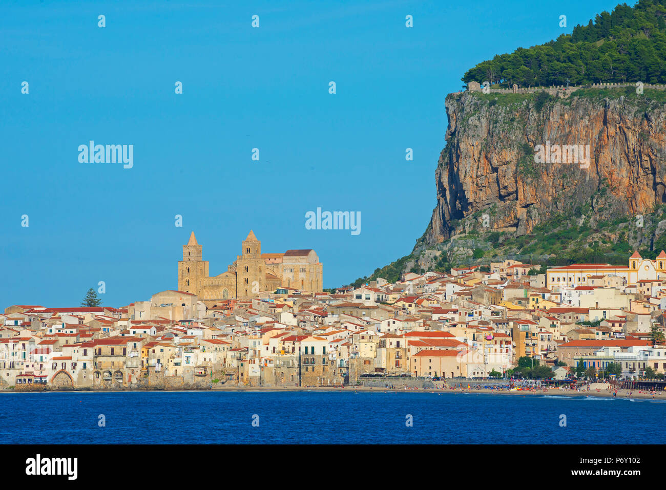 Old town, cathedral and cliff La Rocca, Cefalu, Sicily, Italy, Europe ...