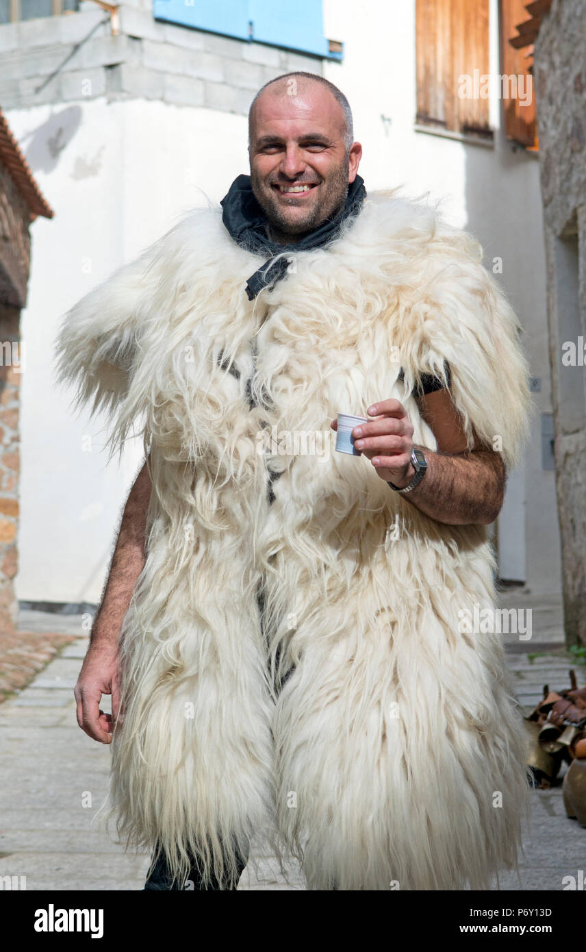 Dressing for the ceremony hi-res stock photography and images - Alamy