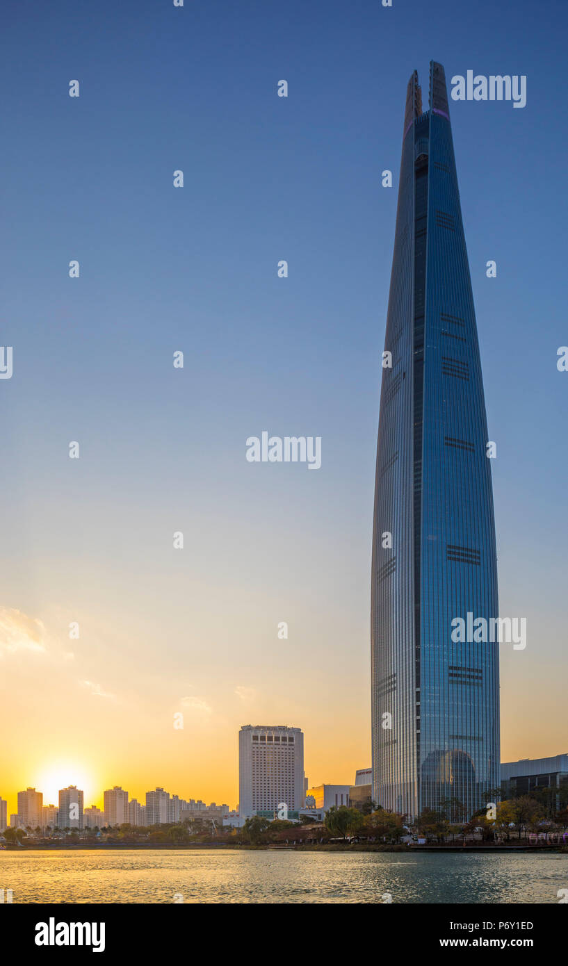 Korea skyscraper hi-res stock photography and images - Alamy