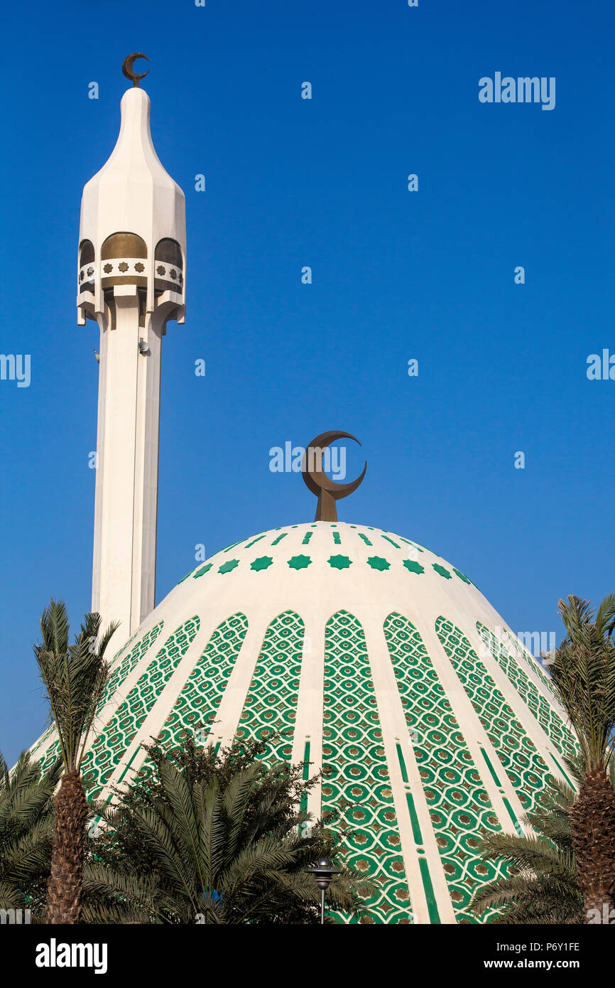 Kuwait, Kuwait City, Fatima Mosque Stock Photo - Alamy