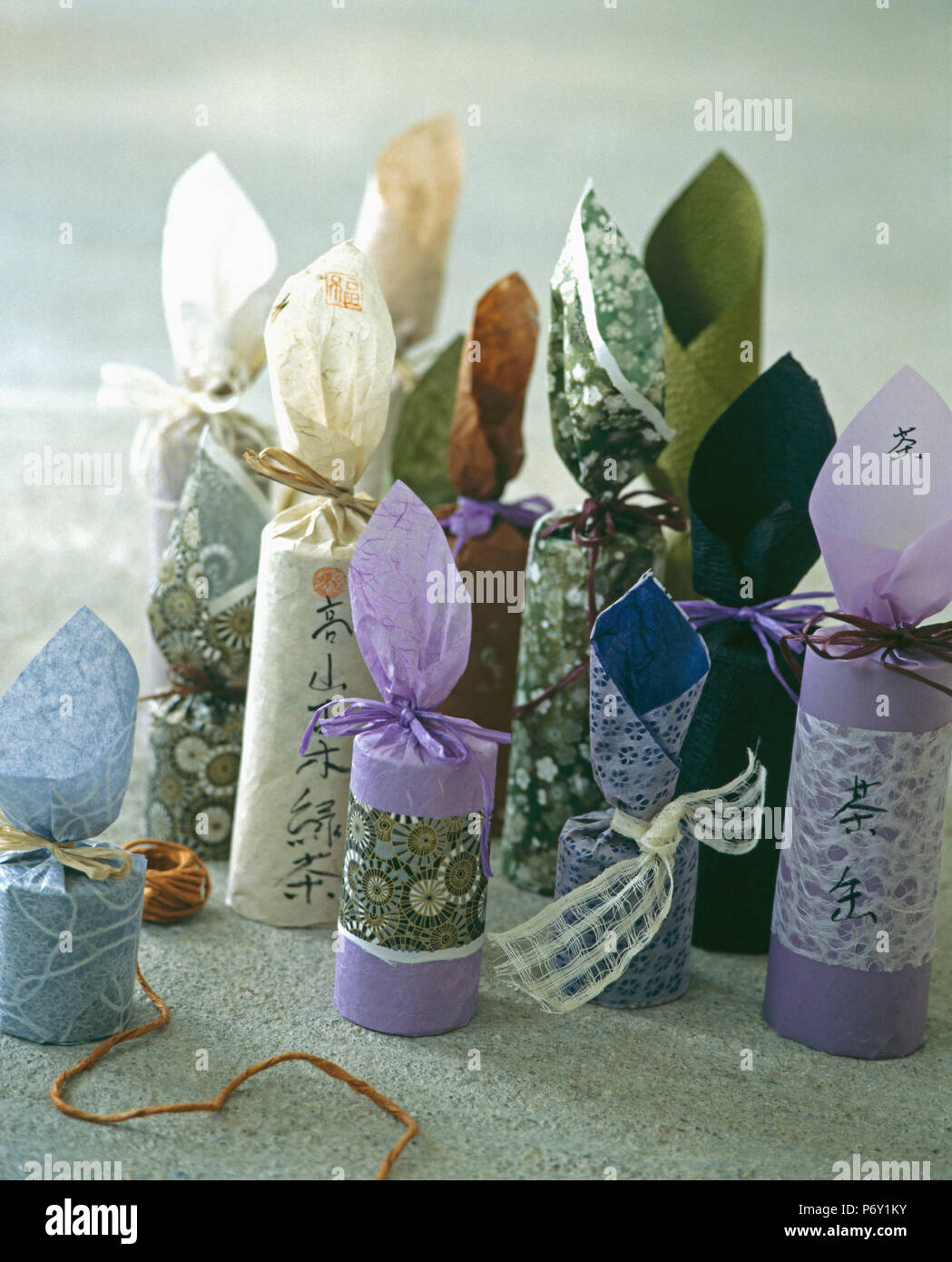 Close-up of beautifully gift wrapped presents Stock Photo - Alamy