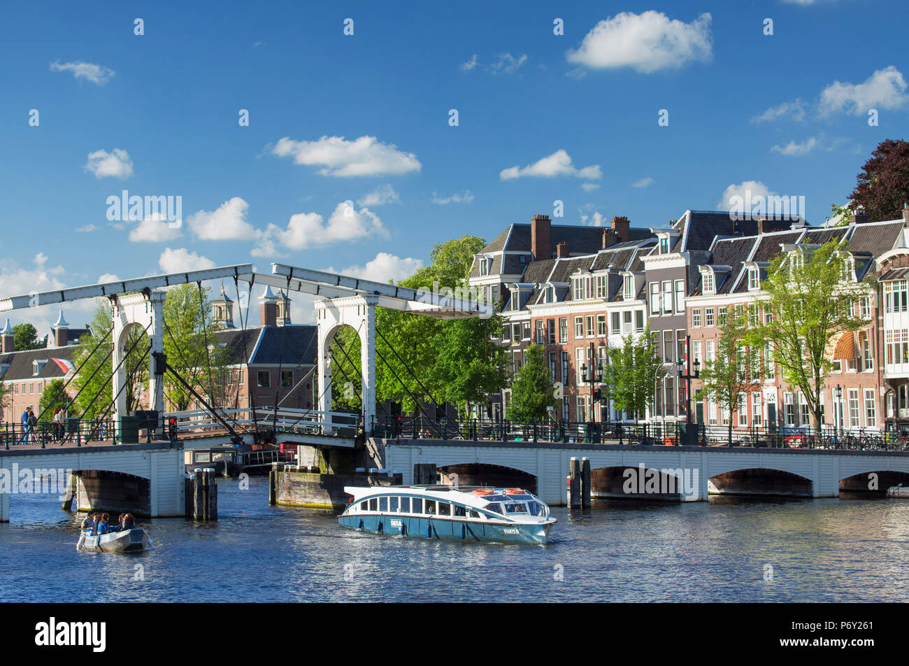 Skinny Bridge (Magere Brug) on Amstel River, Amsterdam, Netherlands ...