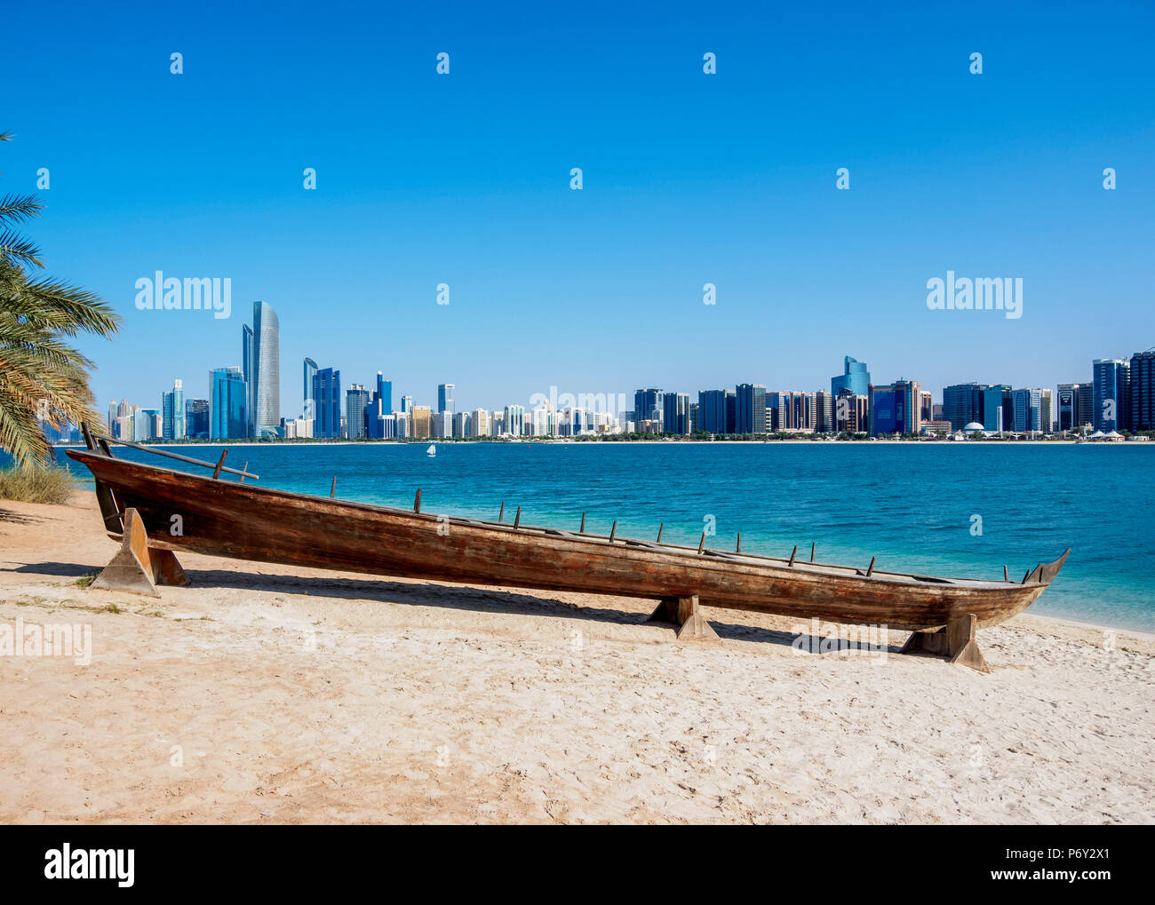 Traditional emirati architecture hi-res stock photography and images ...