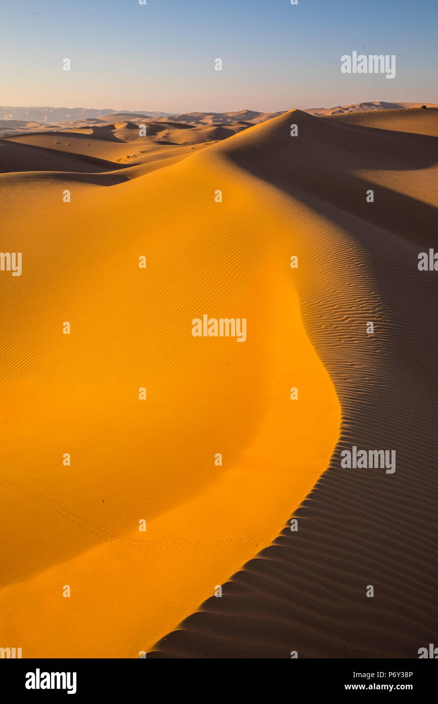Empty Quarter (Rub Al Khali), Abu Dhabi, United Arab Emirates Stock ...