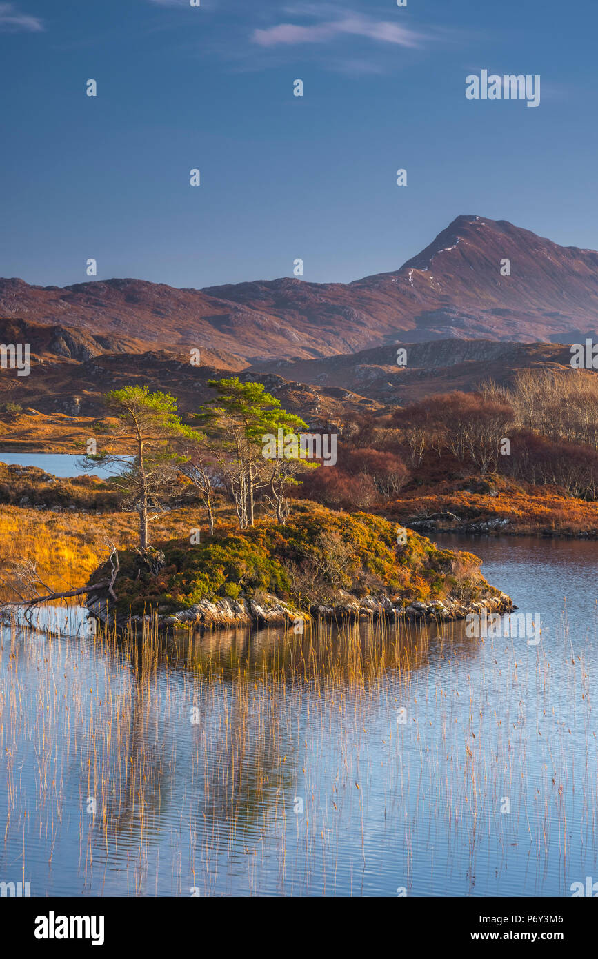 Lochinver hi-res stock photography and images - Alamy
