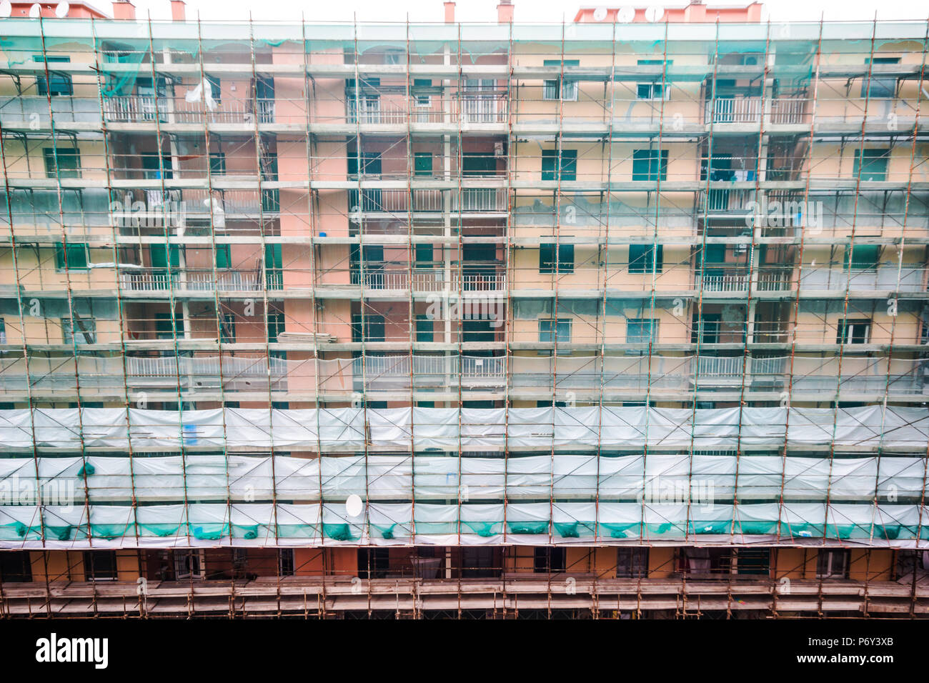 Condo Building Exterior High Resolution Stock Photography and Images ...