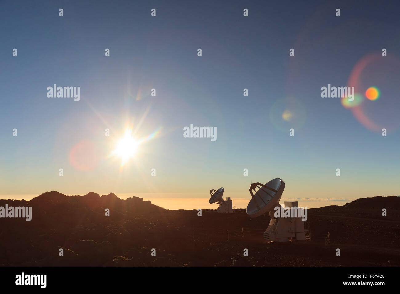 USA, Hawaii, The Big Island, Mauna Kea Observatory (4200m ...