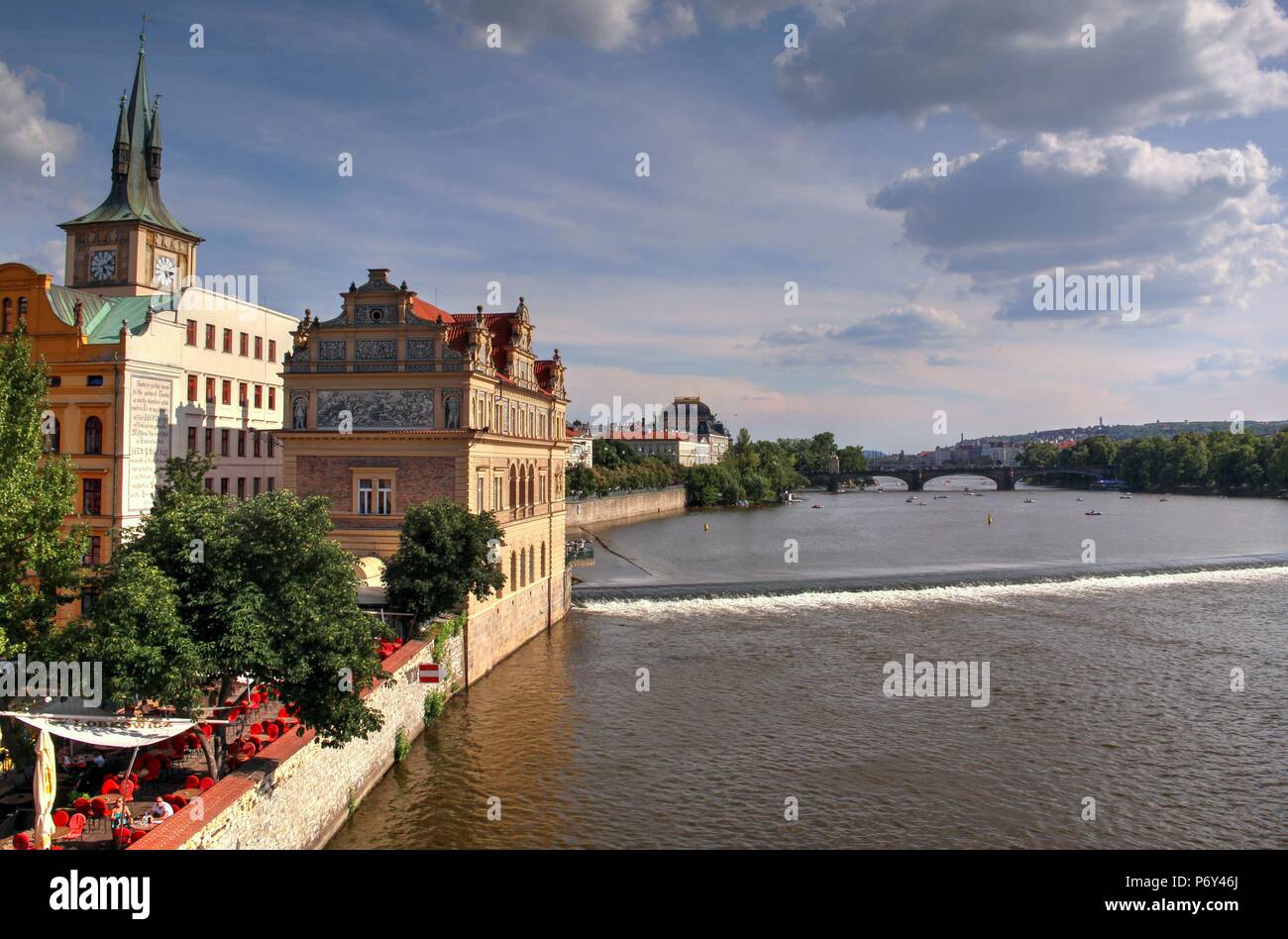 Everyday urban landscape hi-res stock photography and images - Alamy