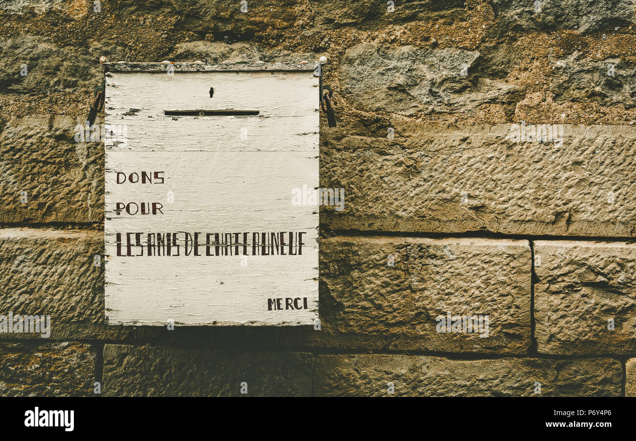 Memorial post box hi-res stock photography and images - Alamy