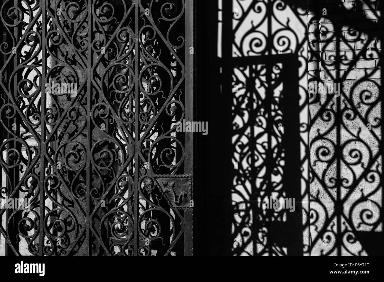 geometric shapes of buildings Stock Photo - Alamy