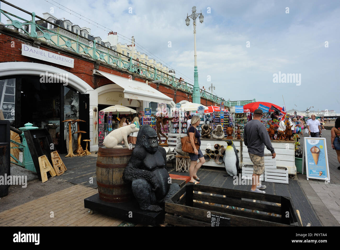 Seaside Shops on Brighton Beach, English Seaside Town, Brighton & Hove ...