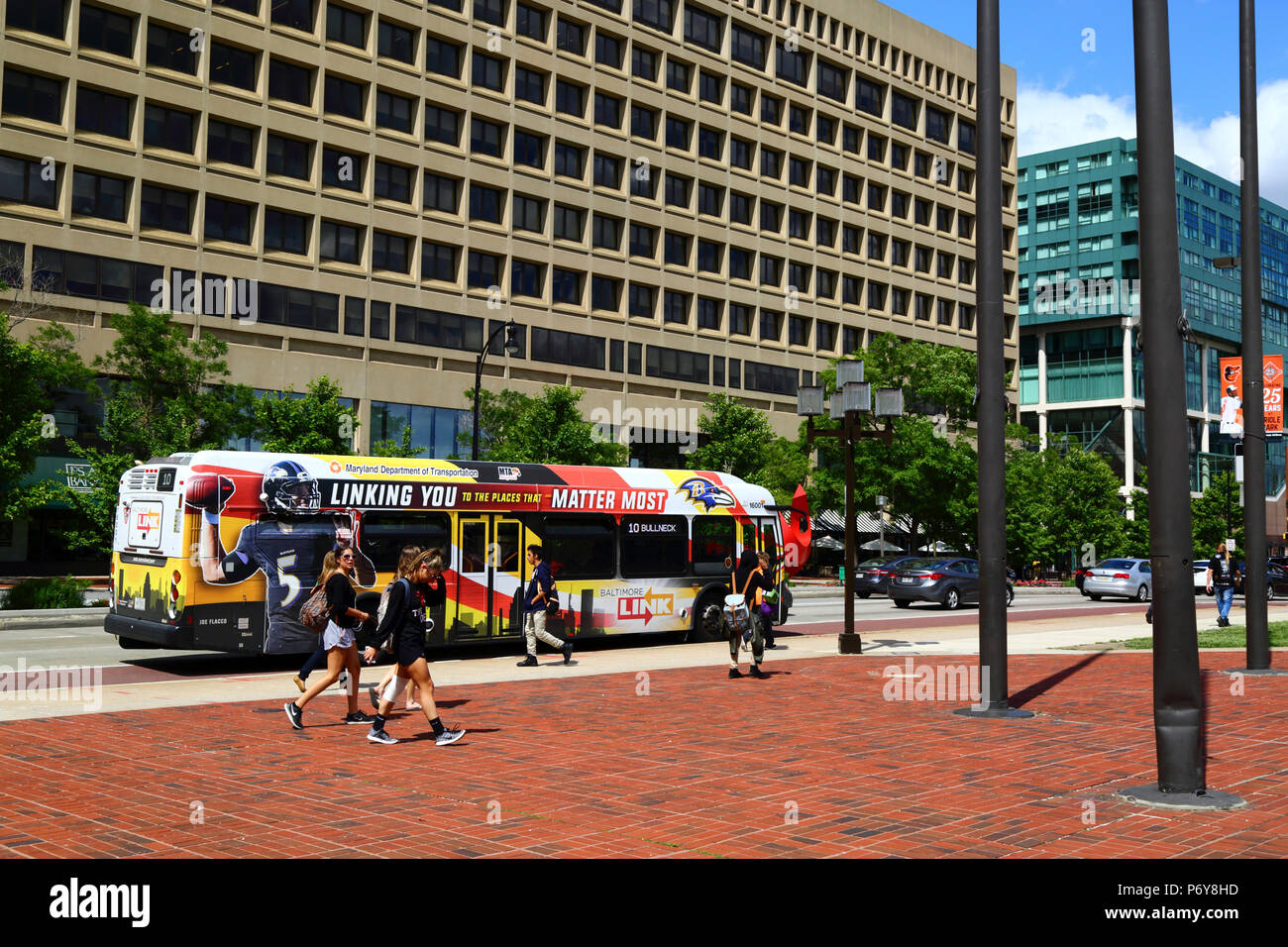Mta public transportation bus hi-res stock photography and images - Alamy