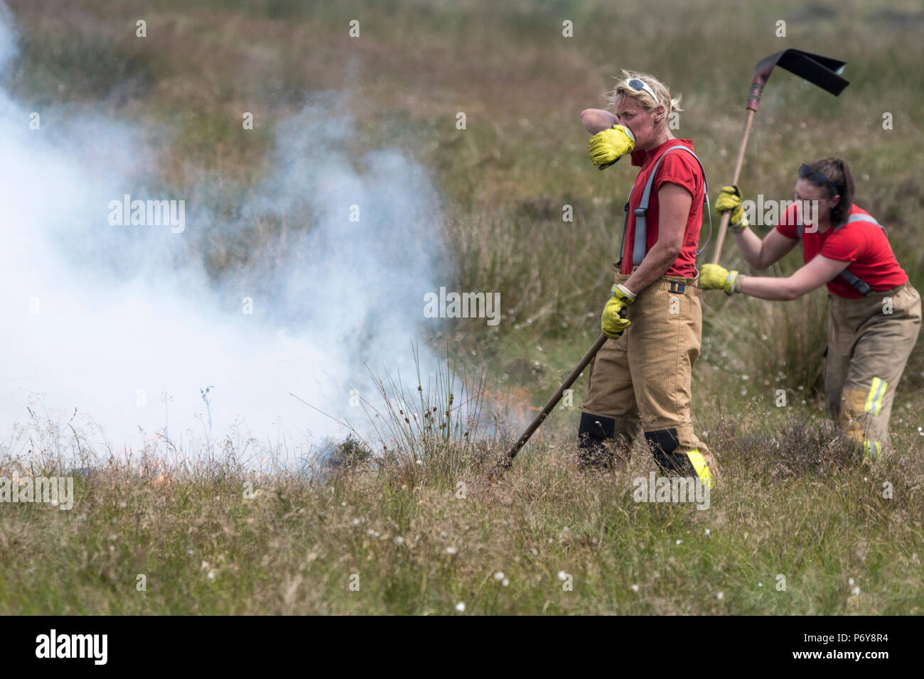 Nottinghamshire firefighters hi-res stock photography and images - Alamy