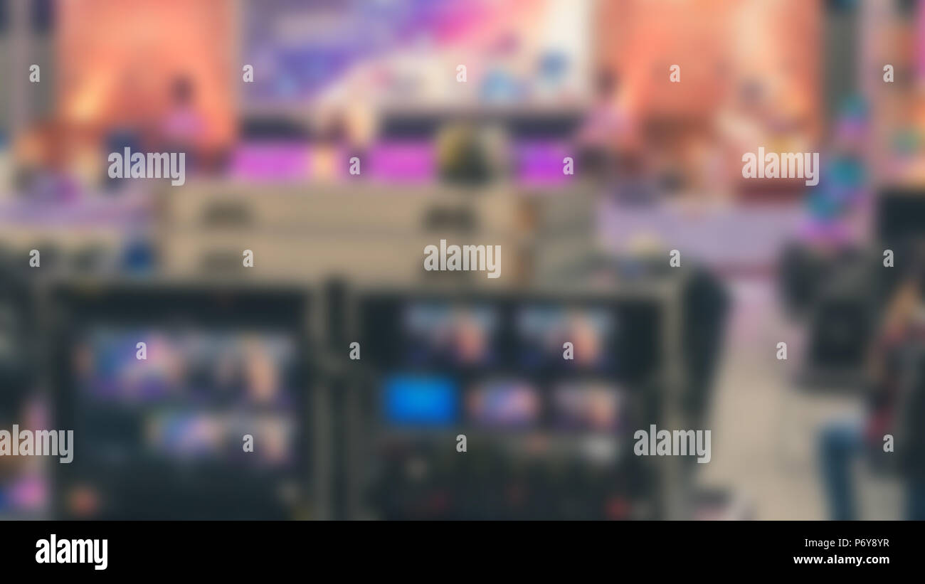 Broadcast audio hi-res stock photography and images - Alamy