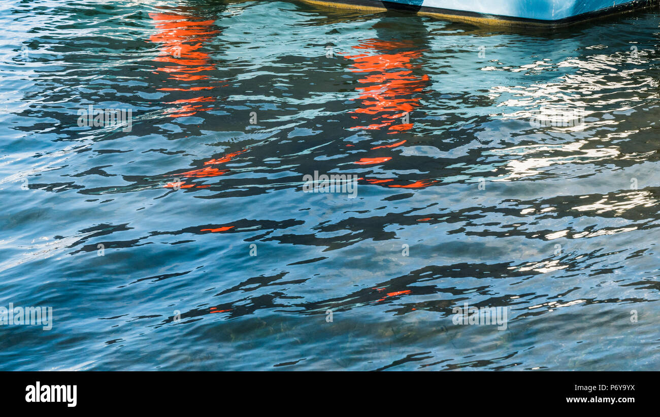 Reflections on lines hi-res stock photography and images - Alamy