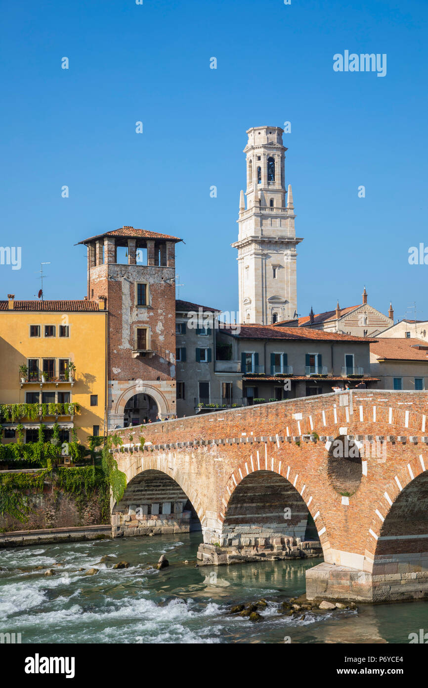 Ponte pietra verona hi-res stock photography and images - Alamy