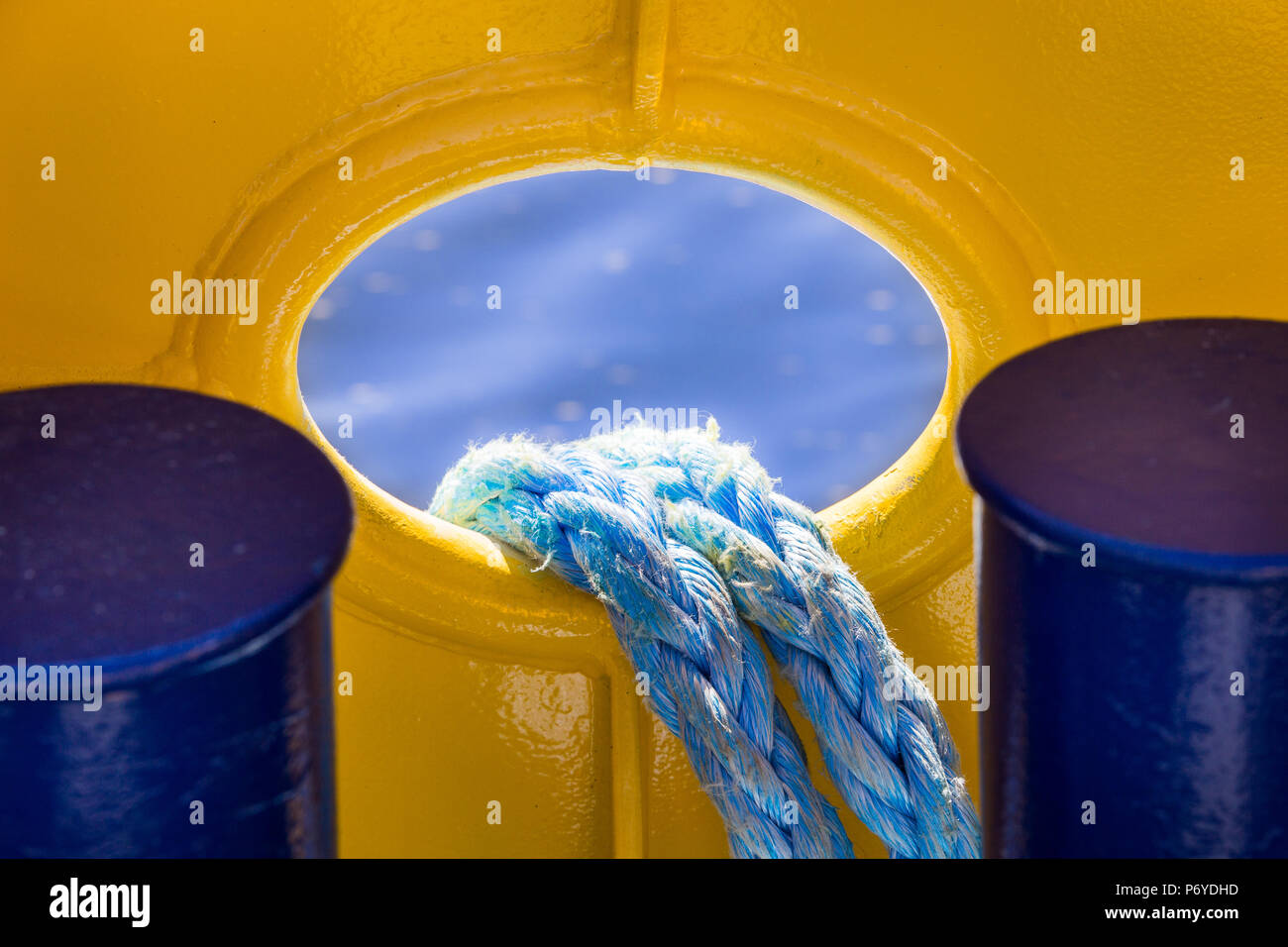 Round hole in wall hi-res stock photography and images - Alamy