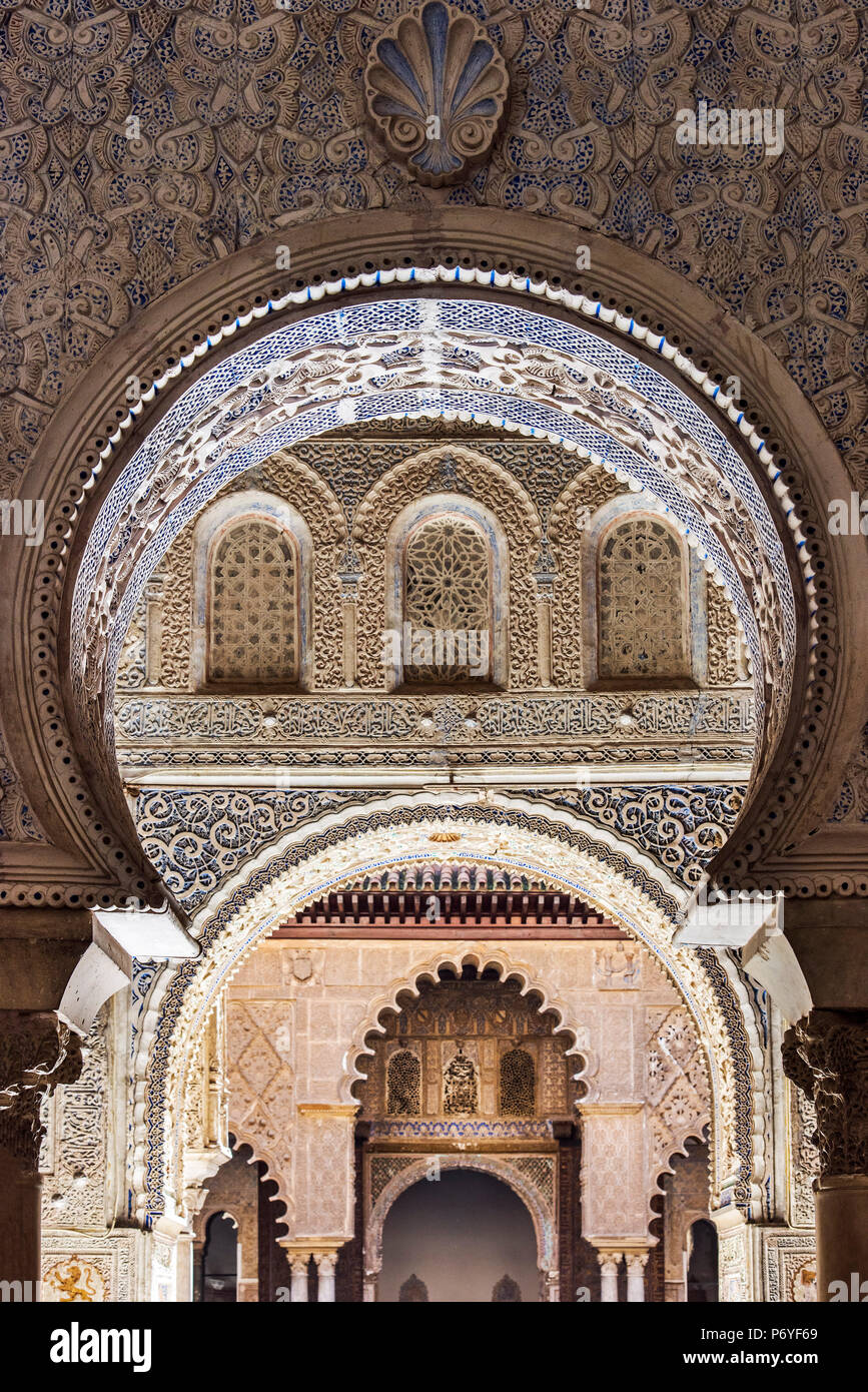 Moorish architecture inside the Alcazar, Seville, Andalusia, Spain ...