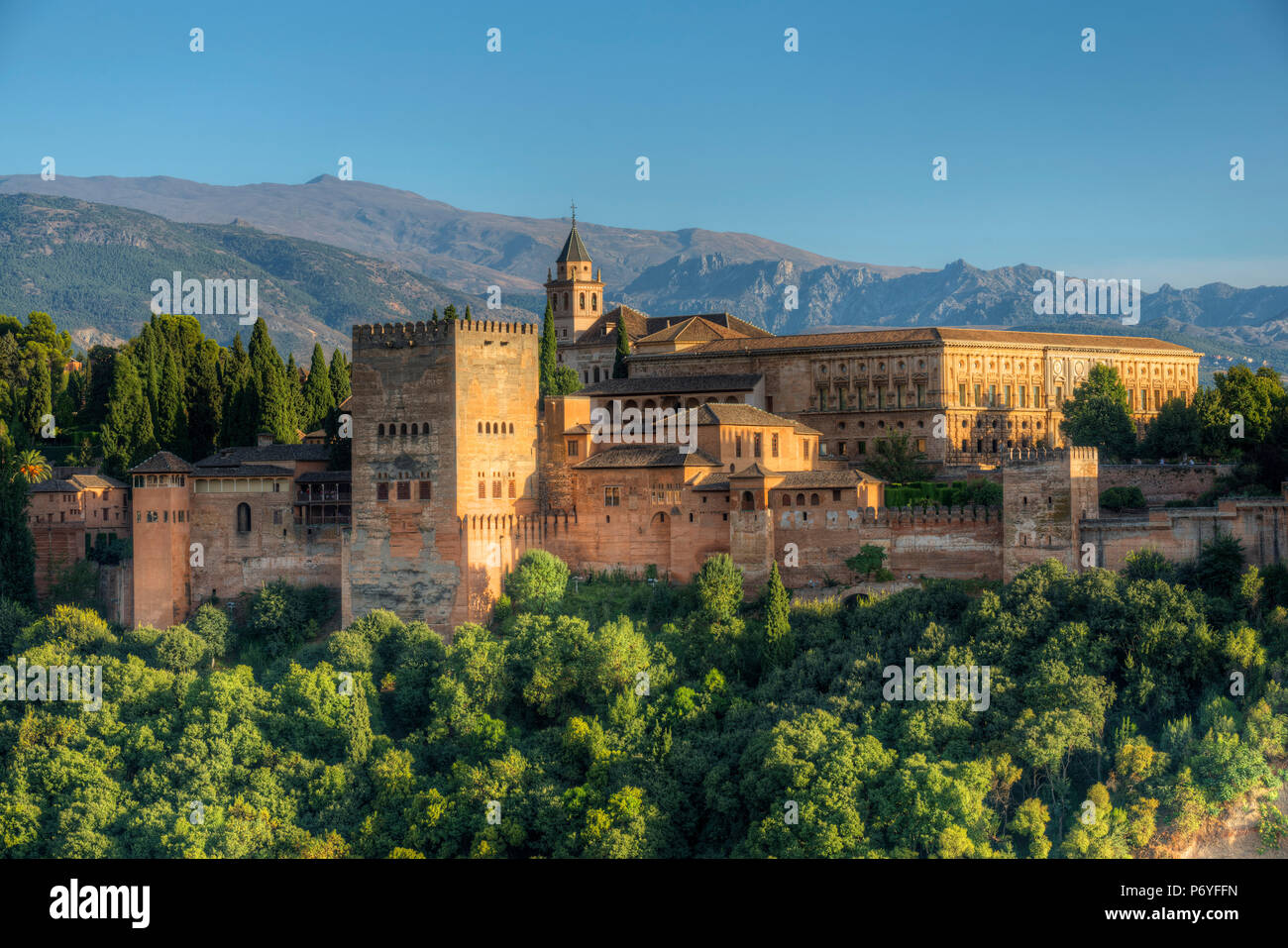 Granada alhambra garden hi-res stock photography and images - Alamy