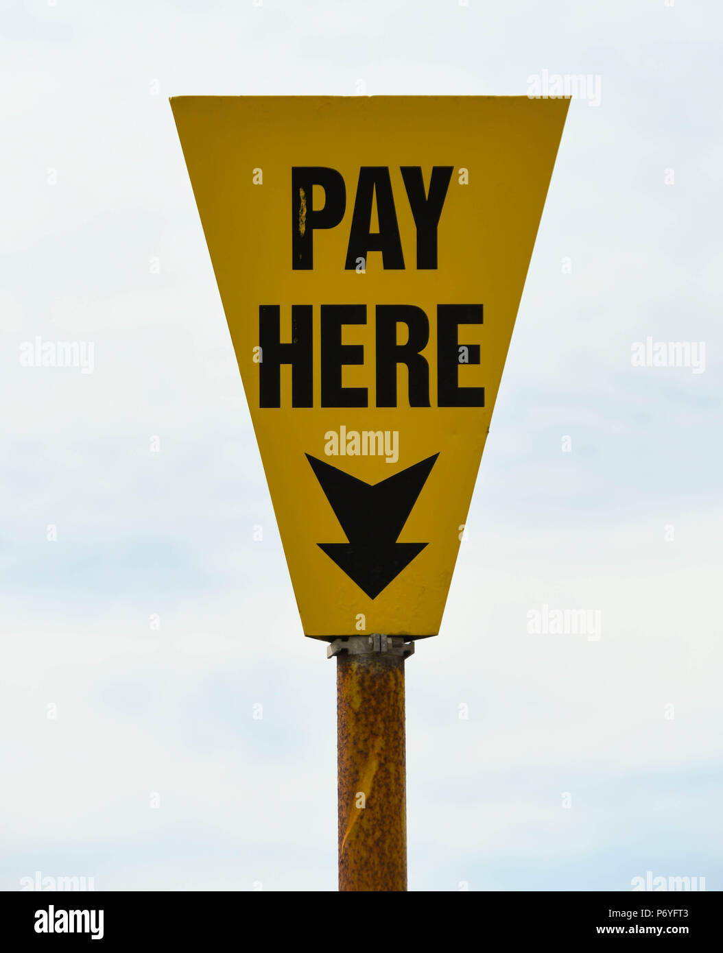 Pay here sign hi-res stock photography and images - Alamy