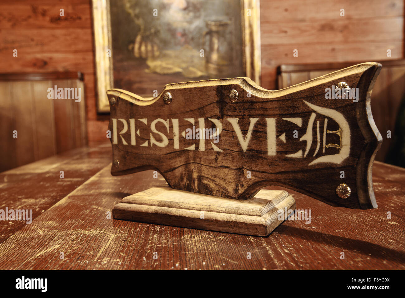 vintage wooden reserve table, on an empty table in a restaurant Stock ...