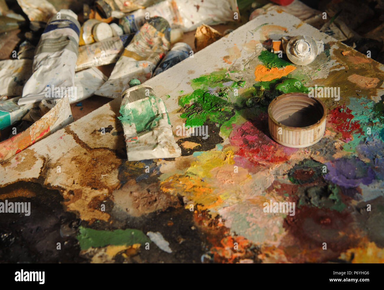 Used Paint Tubes High Resolution Stock Photography and Images - Alamy