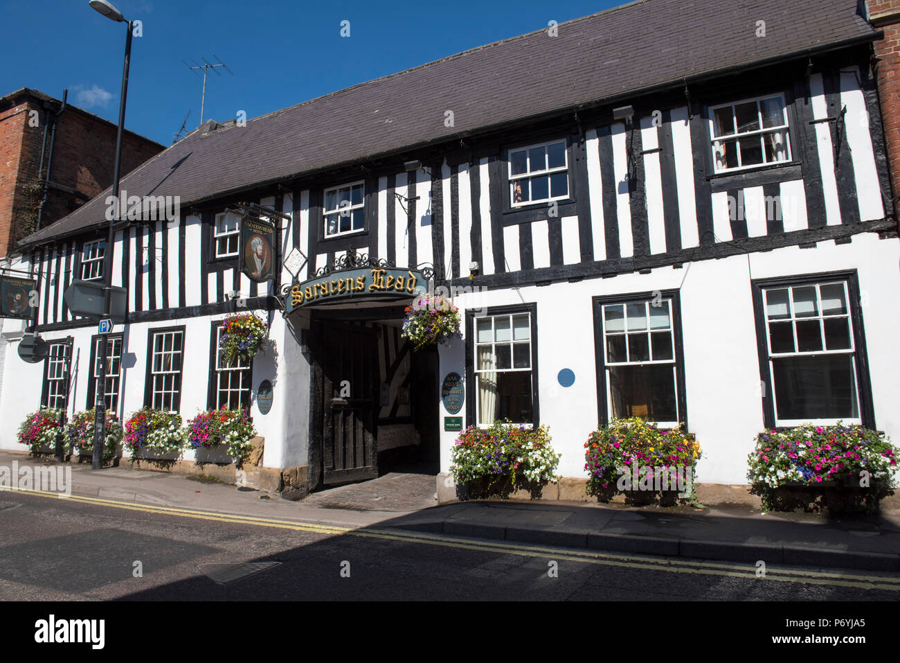 Saracens head village hi-res stock photography and images - Alamy