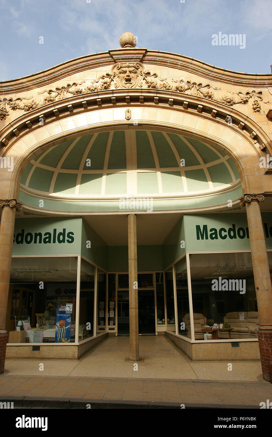Fossgate shopping york hi-res stock photography and images - Alamy