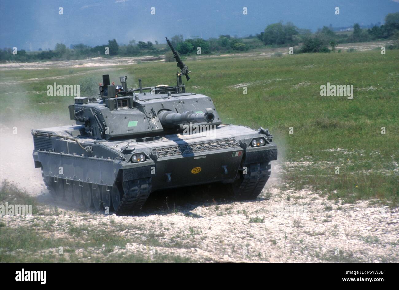 Italian tank hi-res stock photography and images - Alamy