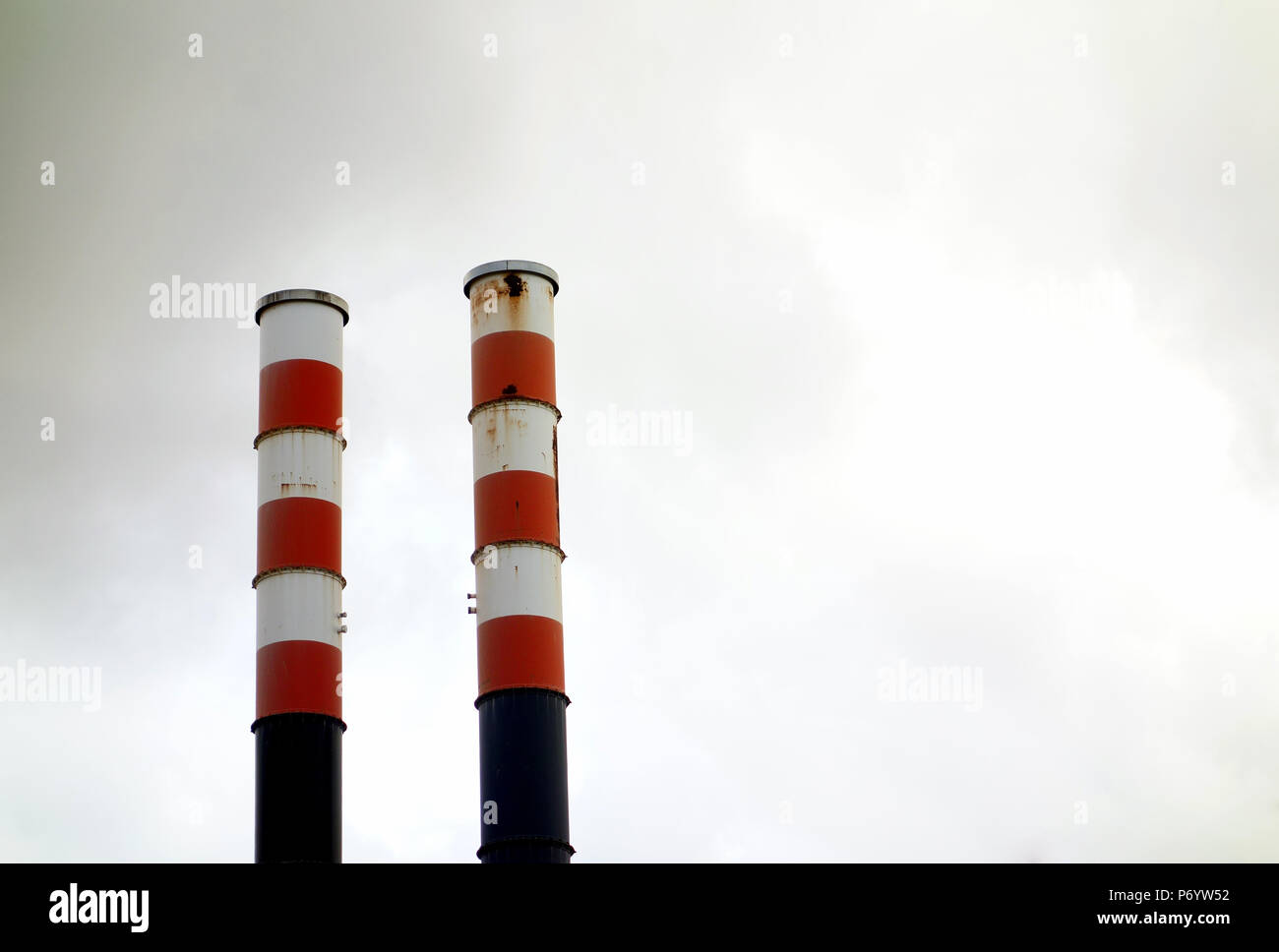 Steam smoke funnels hi-res stock photography and images - Alamy