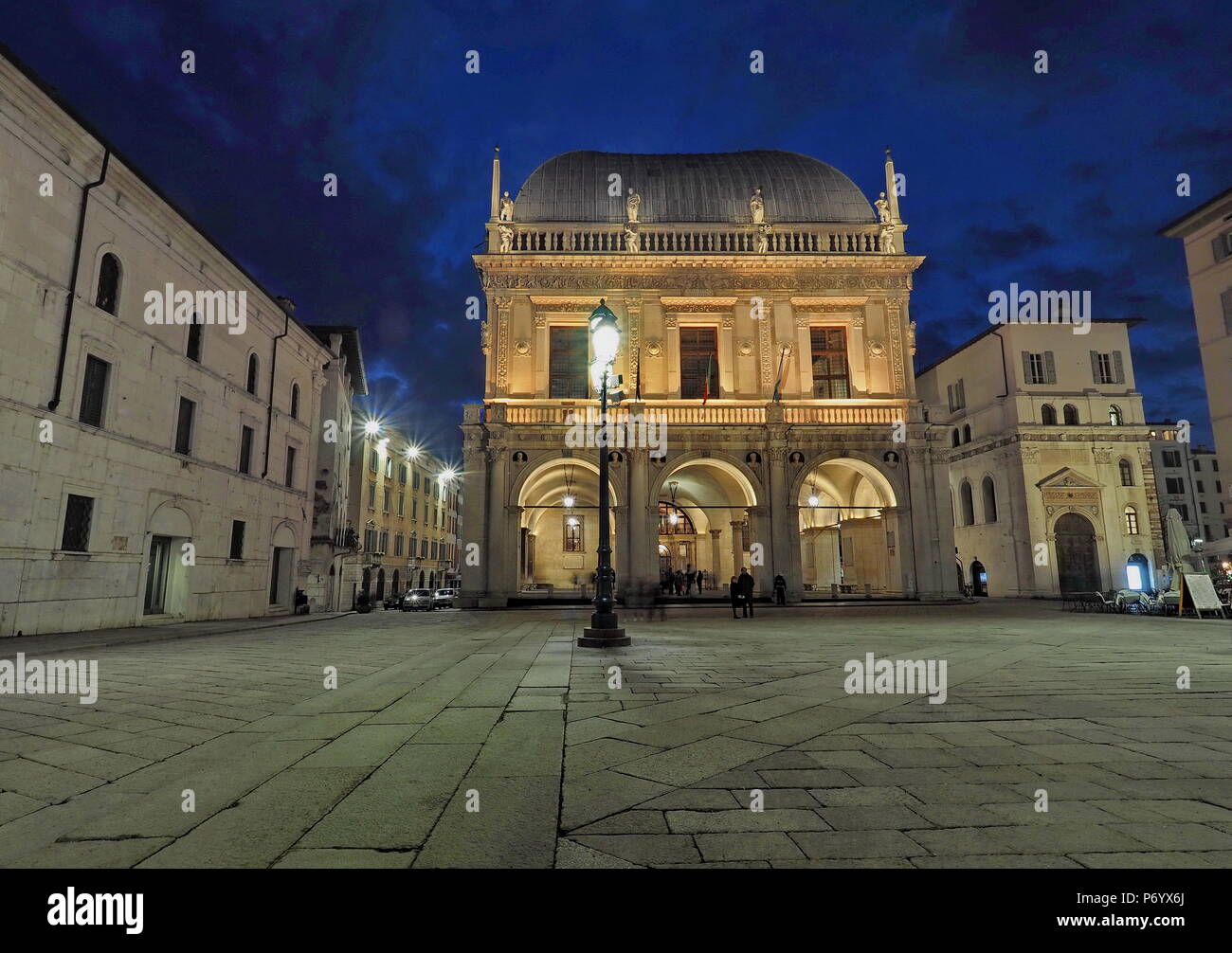 Loggia architecture hi-res stock photography and images - Alamy