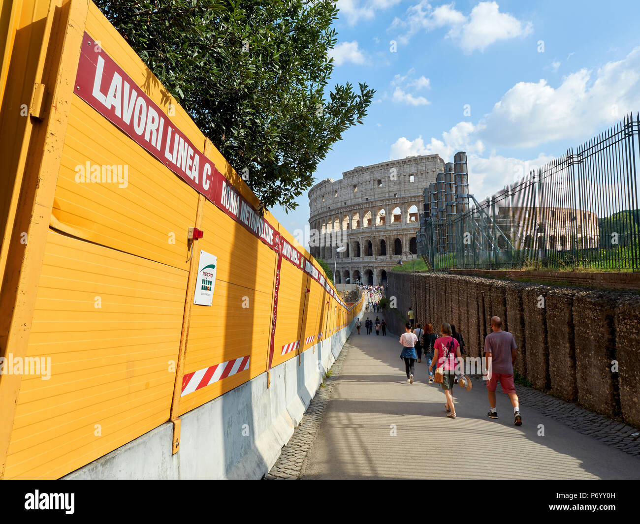 Colosseum station hi-res stock photography and images - Alamy
