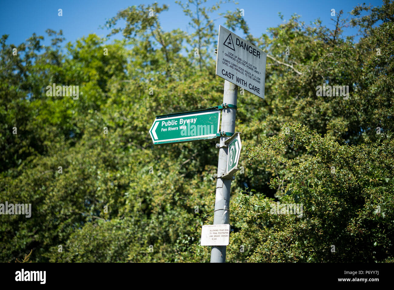 Fen rivers way footpath hi-res stock photography and images - Alamy