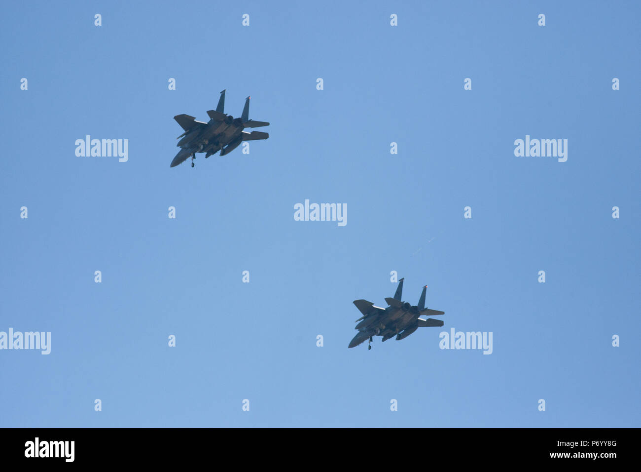 F15's landing approach Stock Photo - Alamy