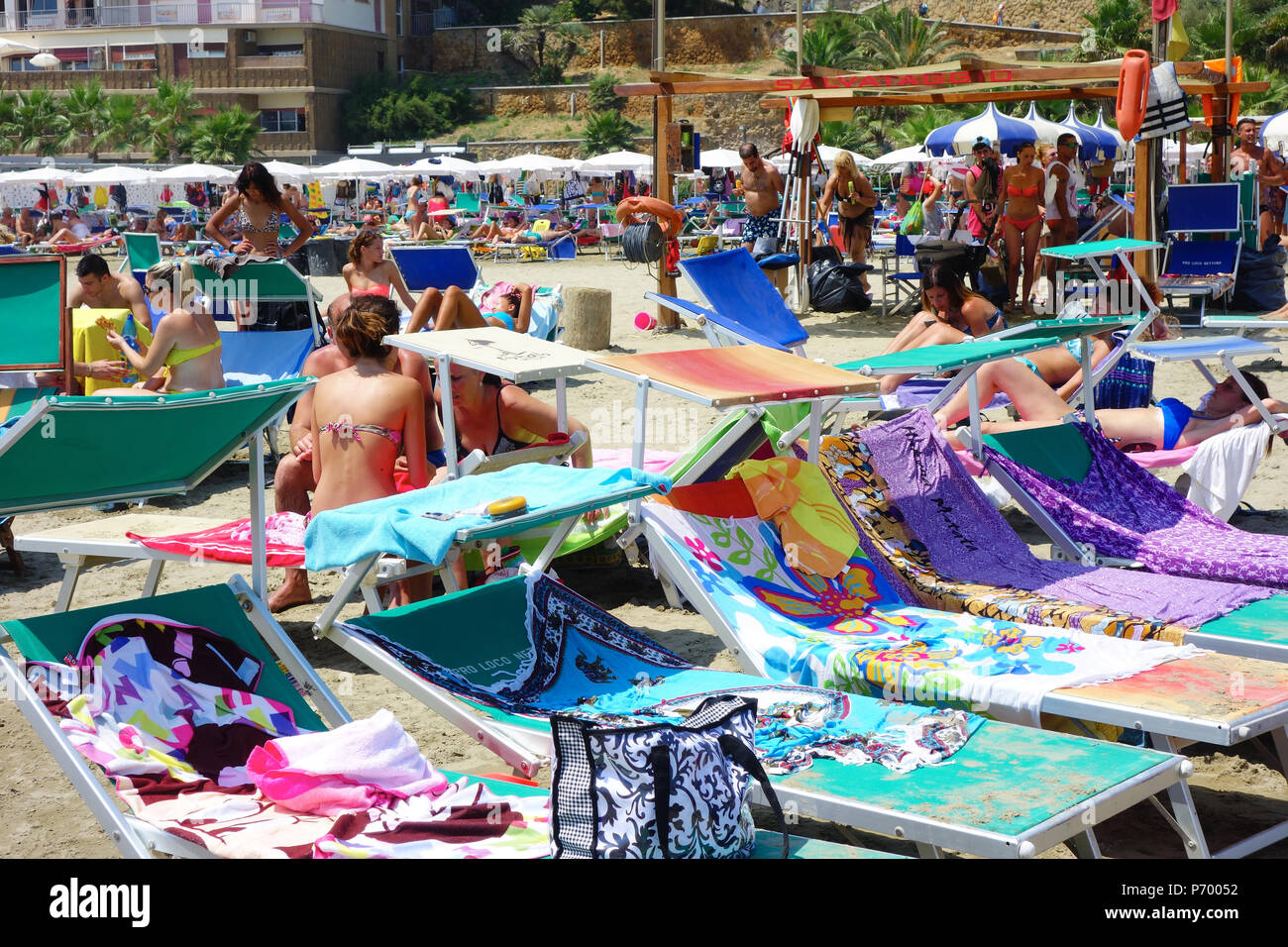 Europe beach crowded sunbathers on hi-res stock photography and images ...