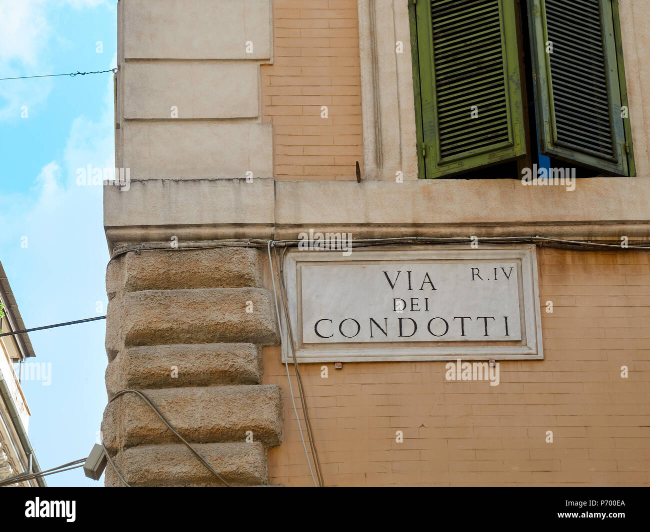Via dei Condotti marble sign in Rome, Italy Stock Photo - Alamy