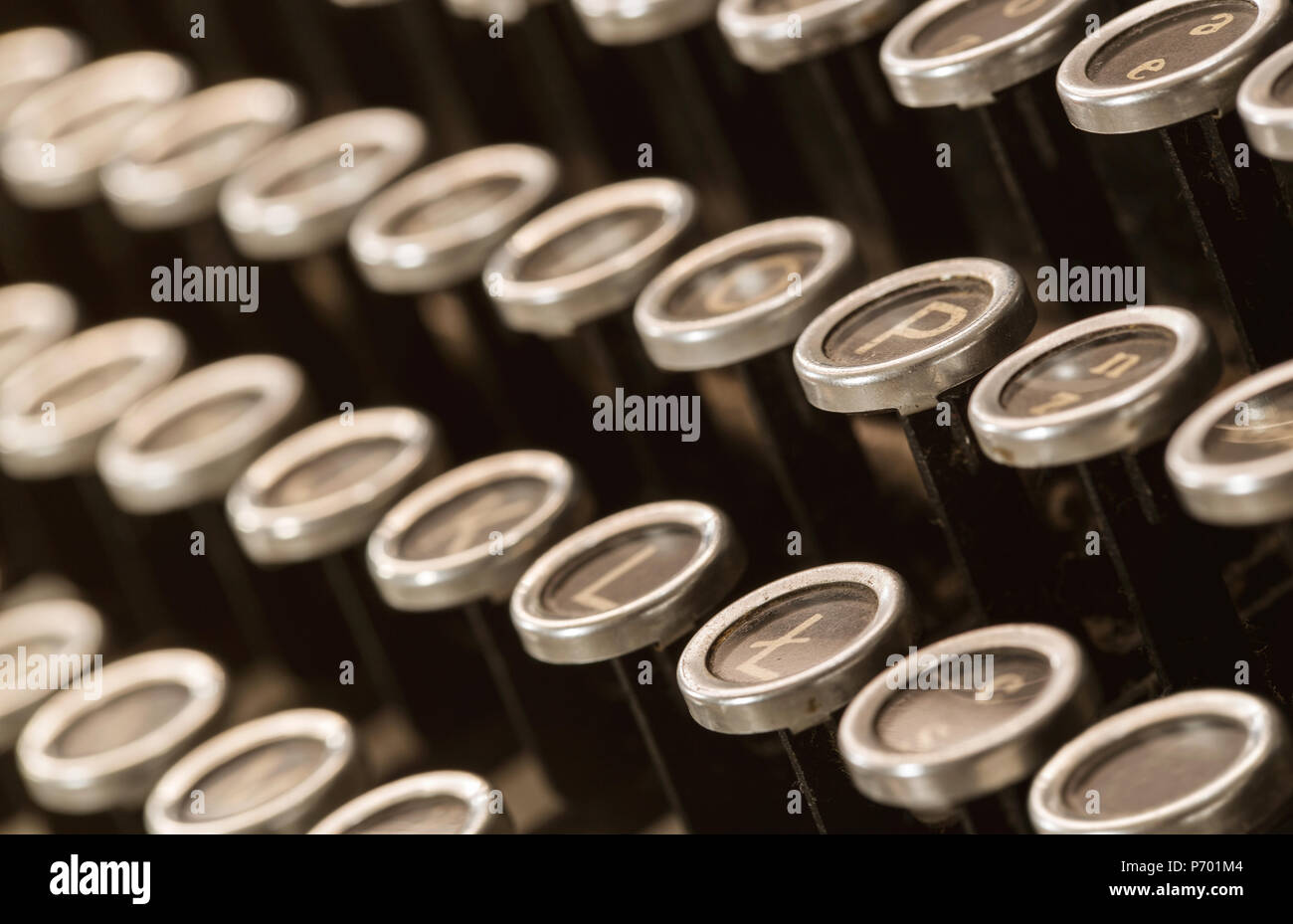 Vintage qwerty keys hi-res stock photography and images - Alamy