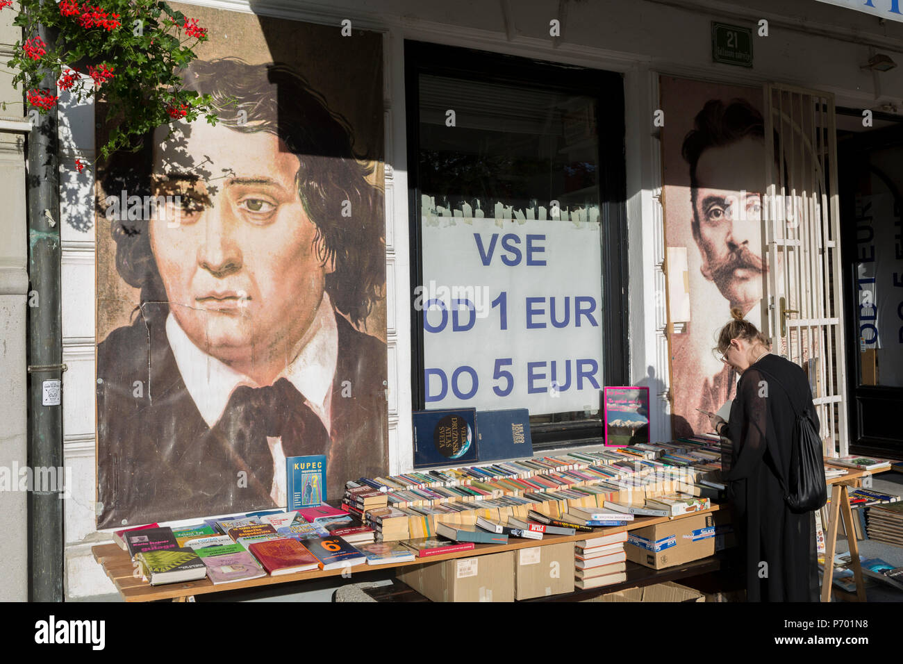 Slovenian bookstore hi-res stock photography and images - Alamy