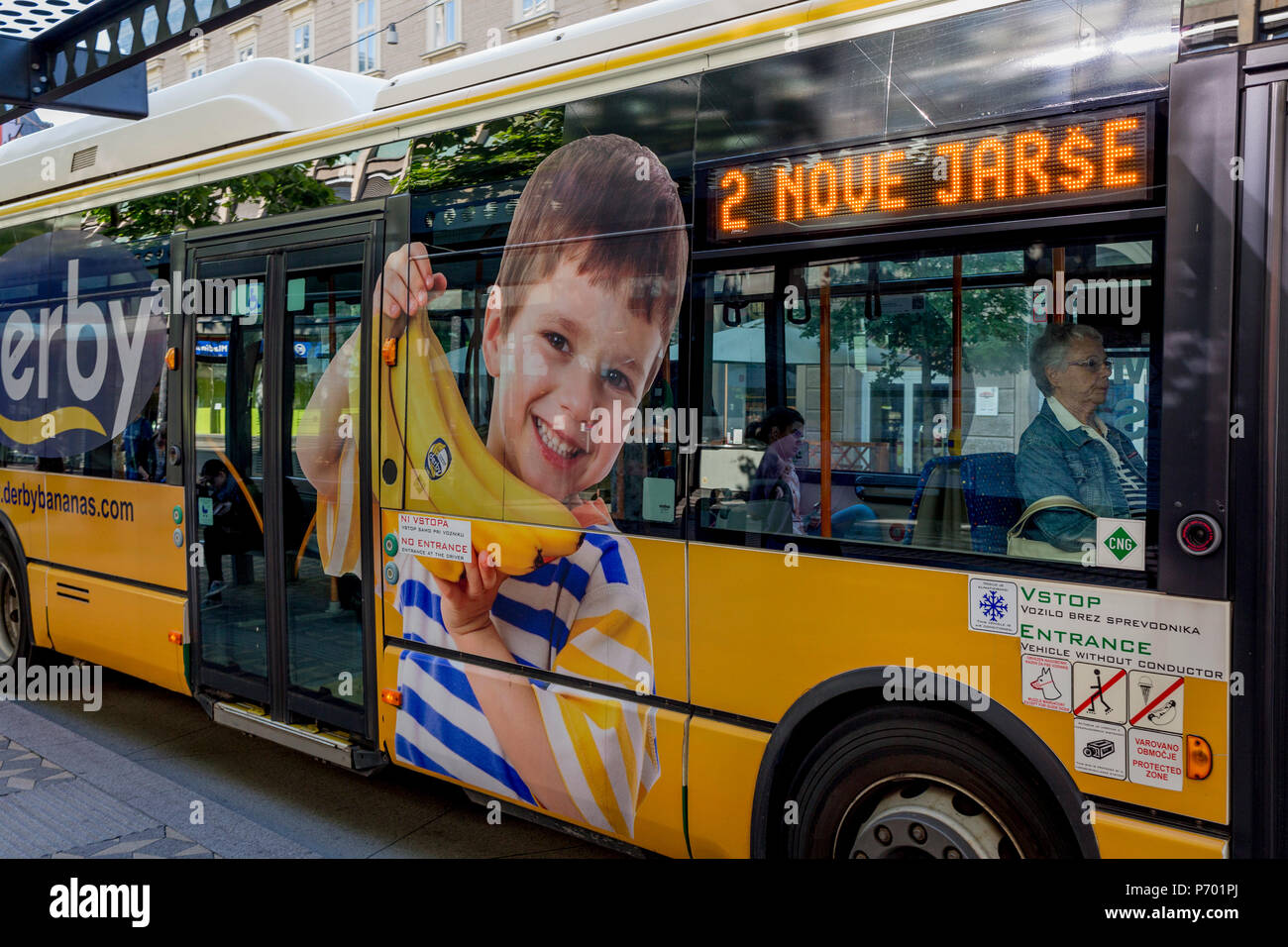 Advert bus public transport hi-res stock photography and images - Alamy