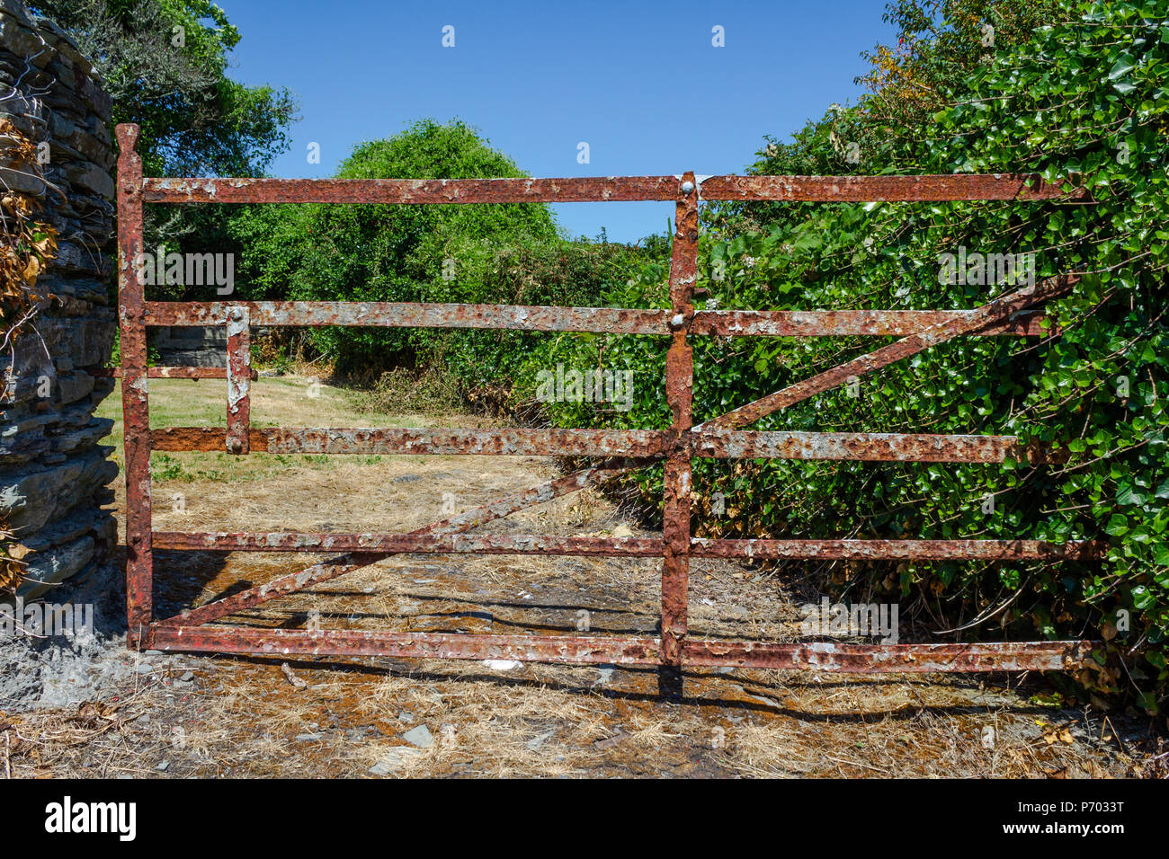 5 bar gate hi-res stock photography and images - Alamy