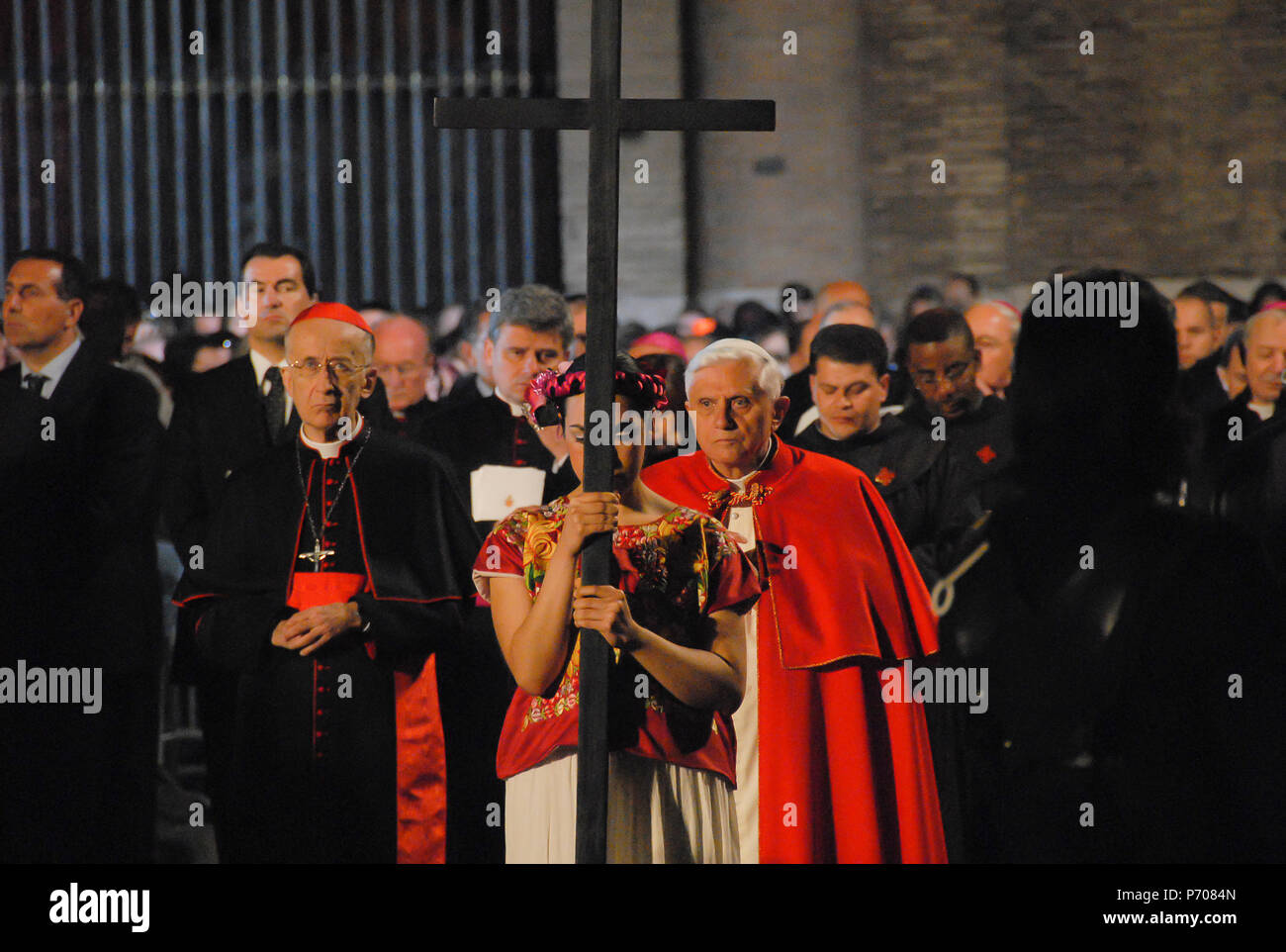 "pope benedict xvi" "2006" hi-res stock photography and images - Alamy