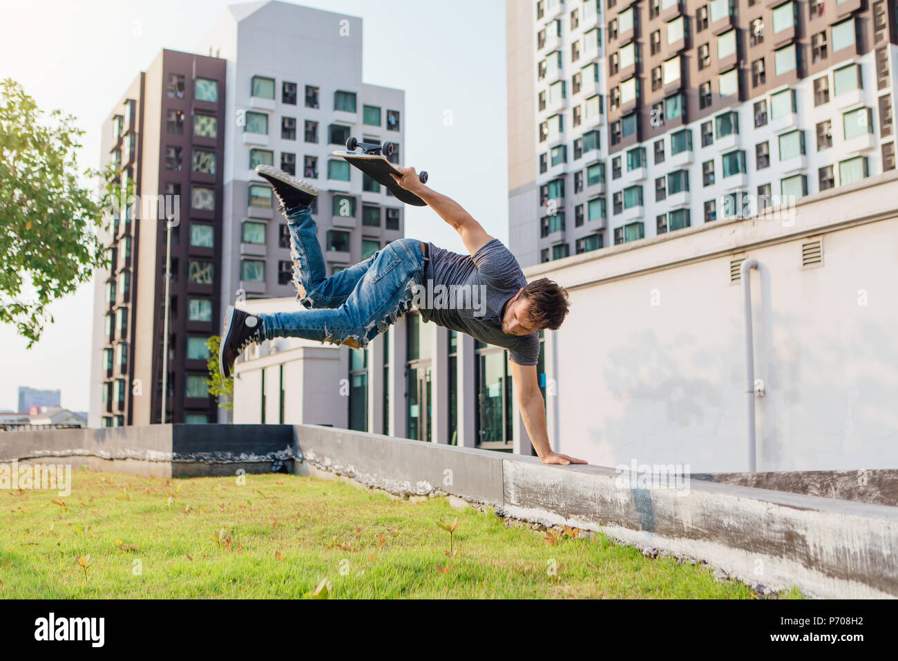 Handstand skateboard hi-res stock photography and images - Alamy