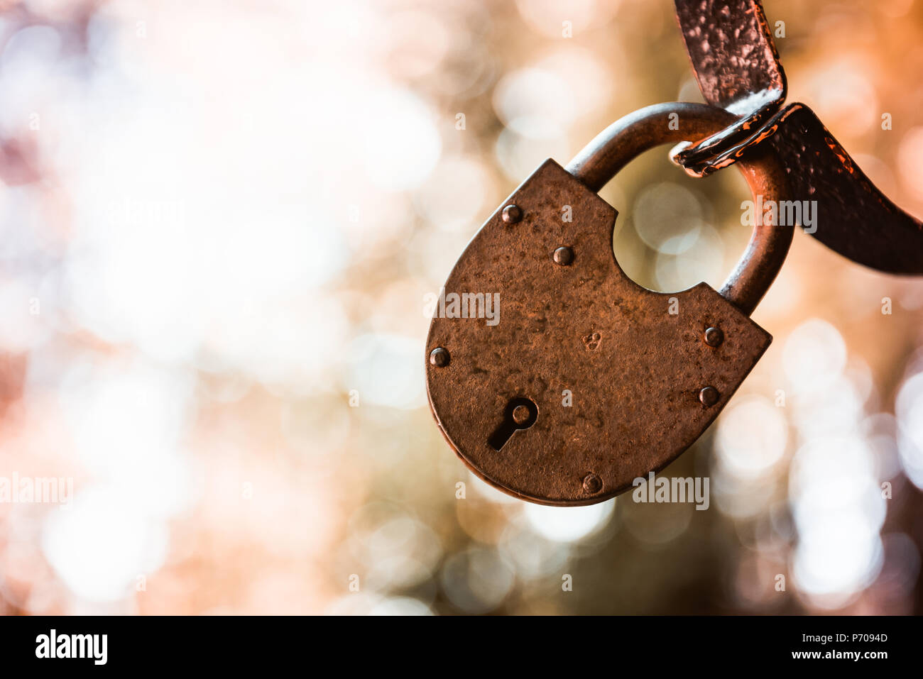 Vintage grunge metallic Old Lock Stock Photo - Alamy