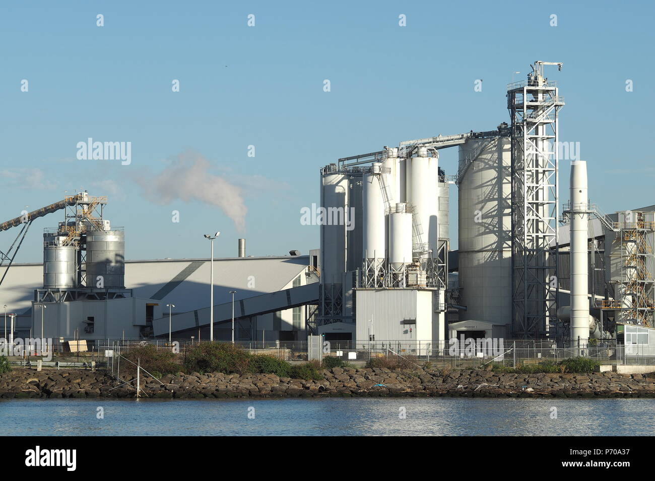 Harbour side industrial chemical complex in Port Melbourne 2017 Stock ...