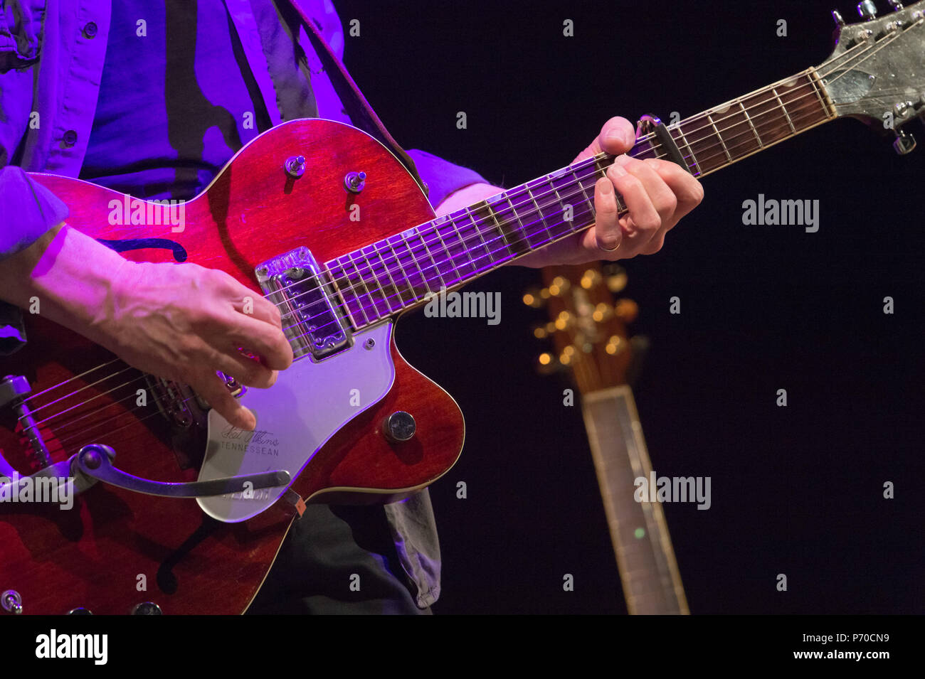 Shane fontaine on guitar hi-res stock photography and images - Alamy