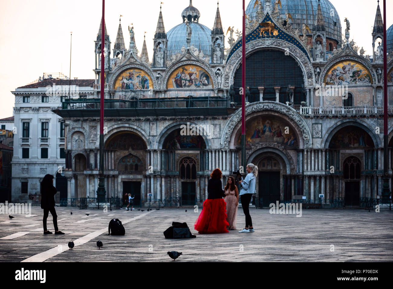 Modles hi-res stock photography and images - Alamy