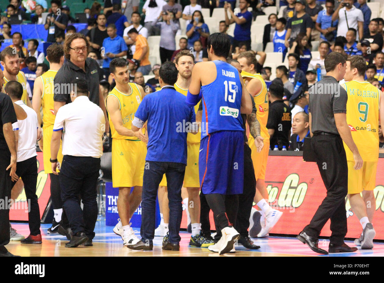 Philippine basketball court hi-res stock photography and images - Alamy